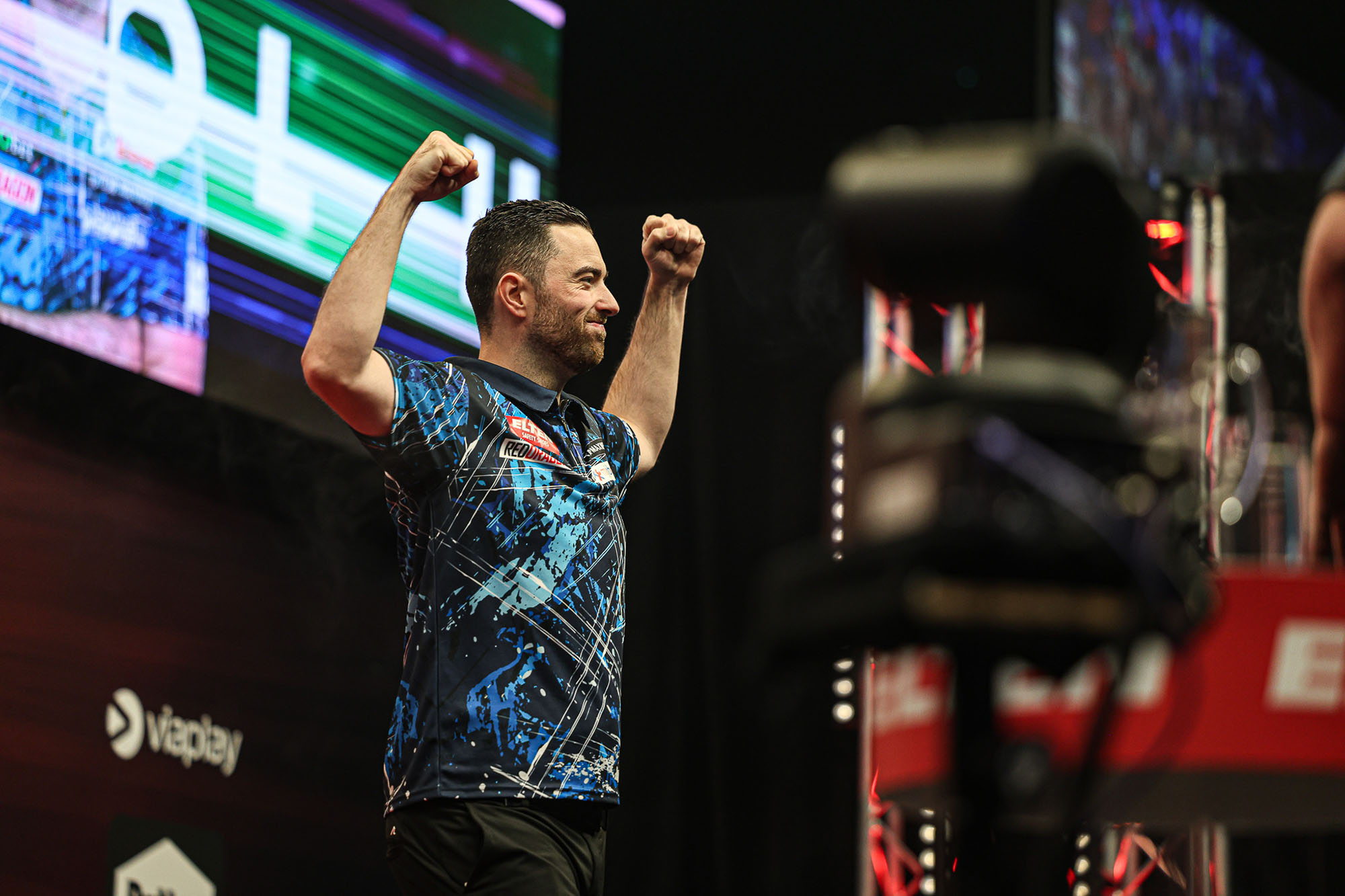 Humphries produces epic comeback on Day Two at Dutch Darts Championship | PDC